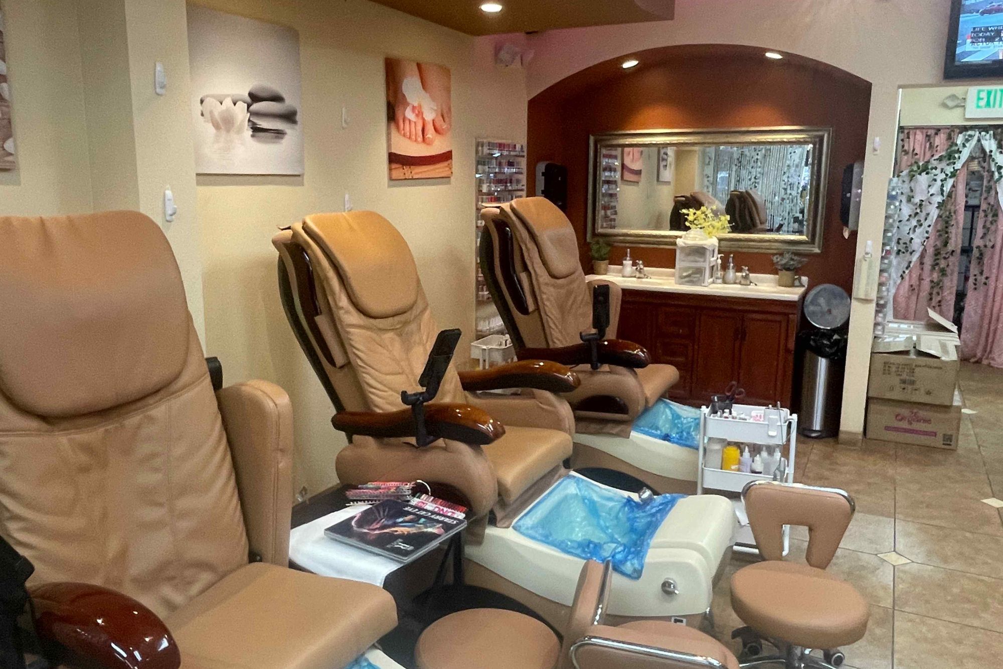 NV Nails | Creating Beautiful Designs In Nail Art