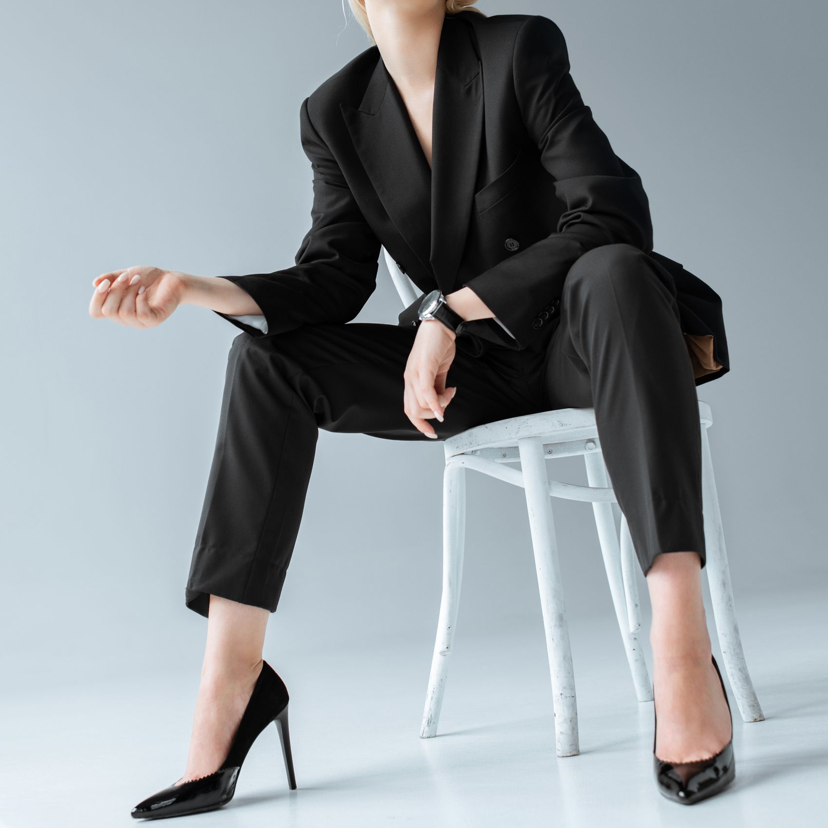 UPTON Dry Cleaners | Luxury Dry Cleaner