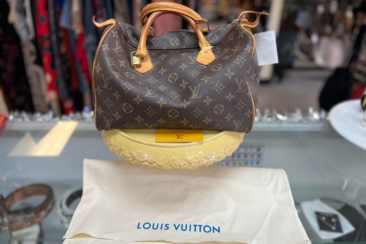 Consignment Shop near Conroe, TX - Barbara's Resale Shop LLC