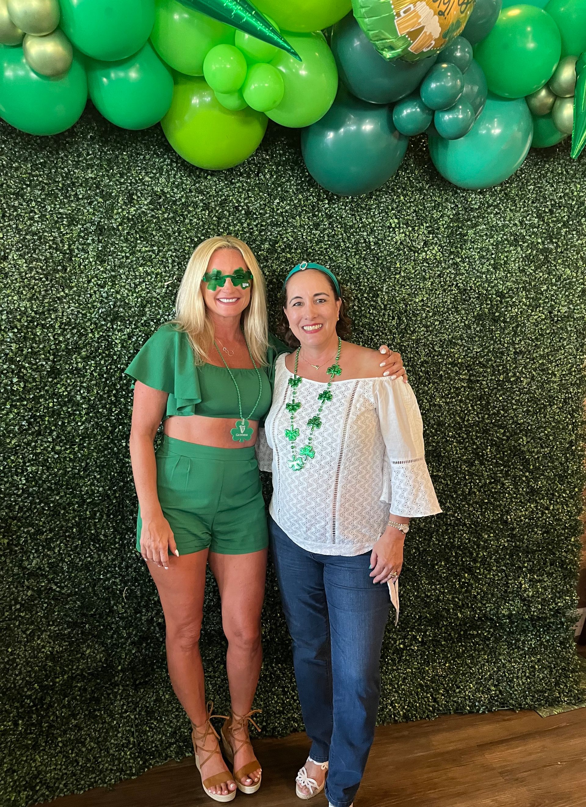 Photo Gallery - Stuart, FL | Duke’s Place Bottoms Up Bar & Grill