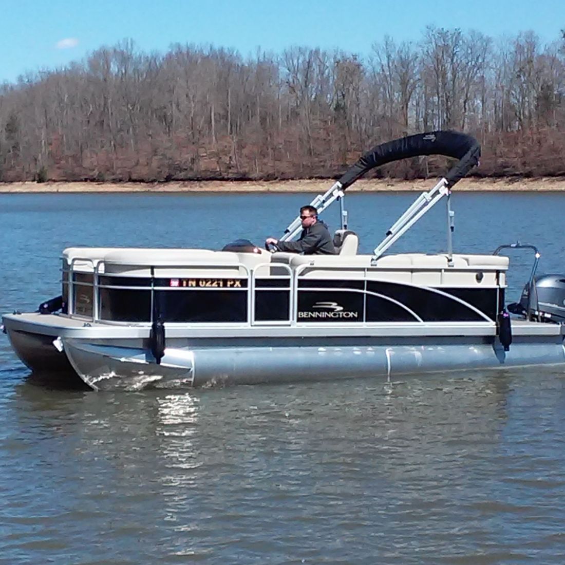 Boat Rentals - Lakeview Marina - Winchester, Tennessee