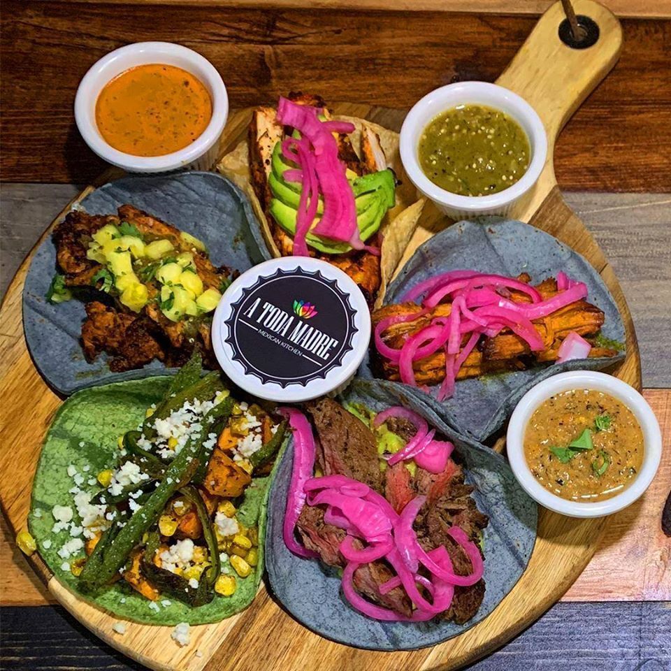 A TODA MADRE WHITTIER