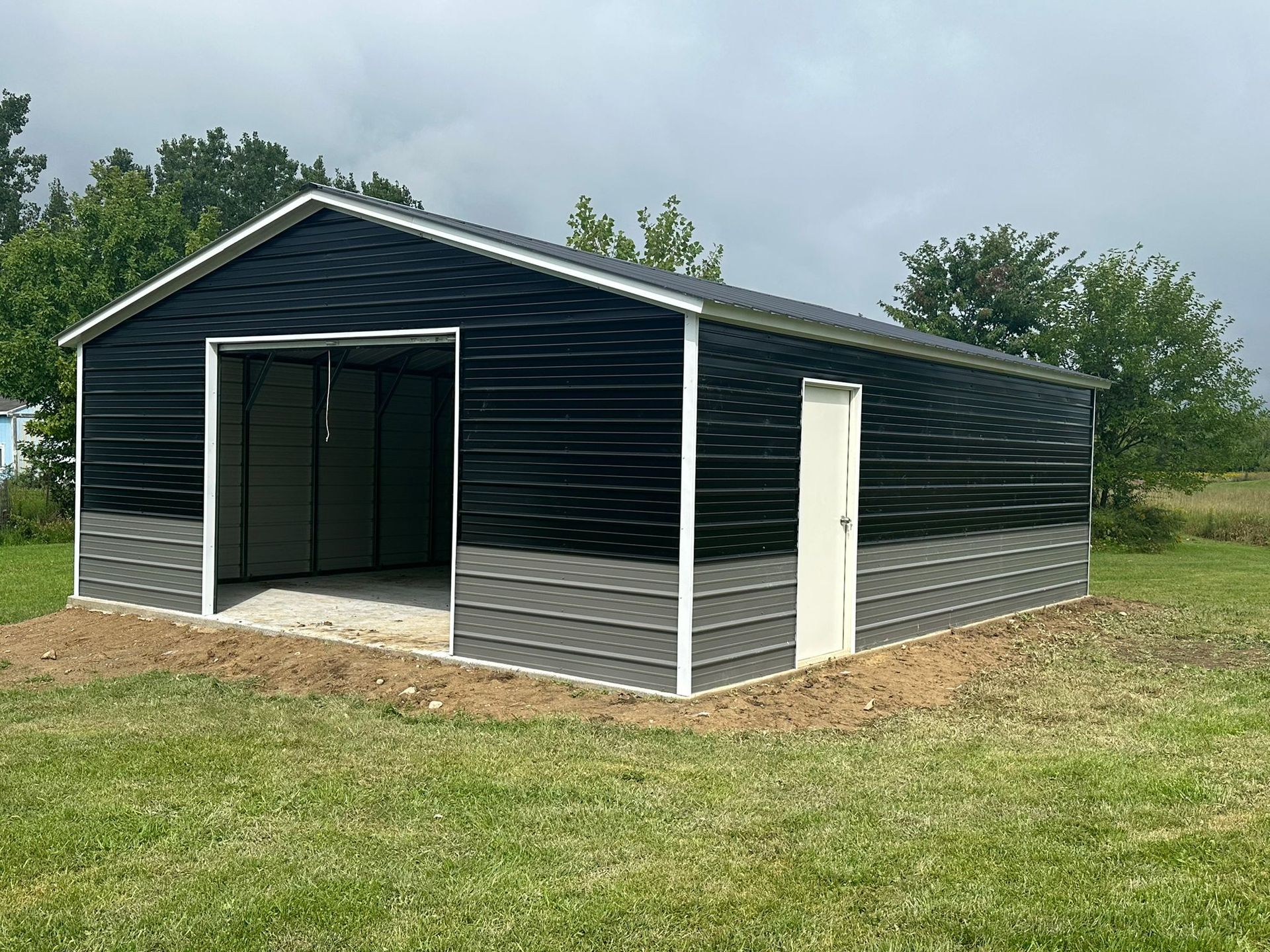 Durable Steel Building Garages: Custom Solutions for Your Vehicles