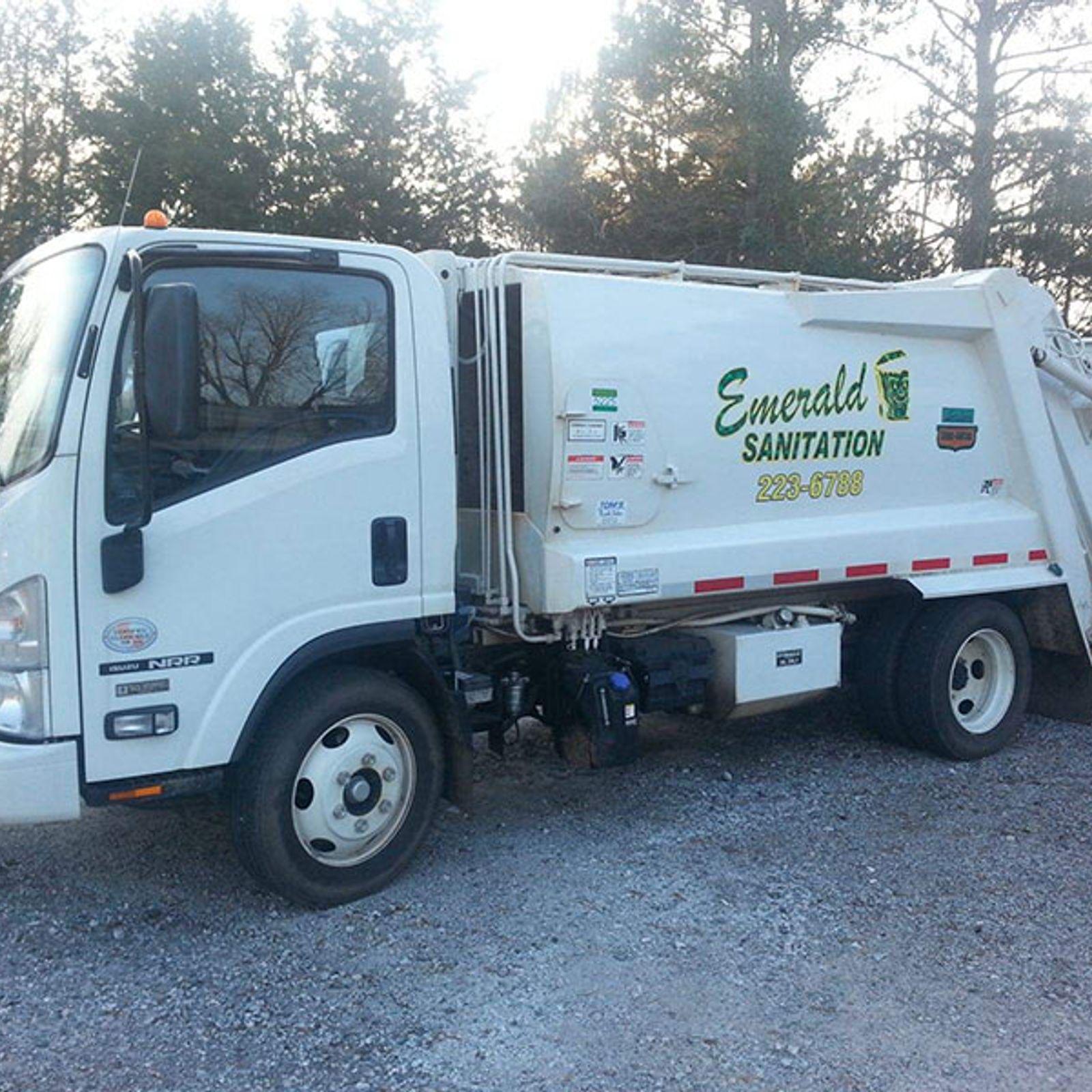 Home | Emerald Sanitation Inc.