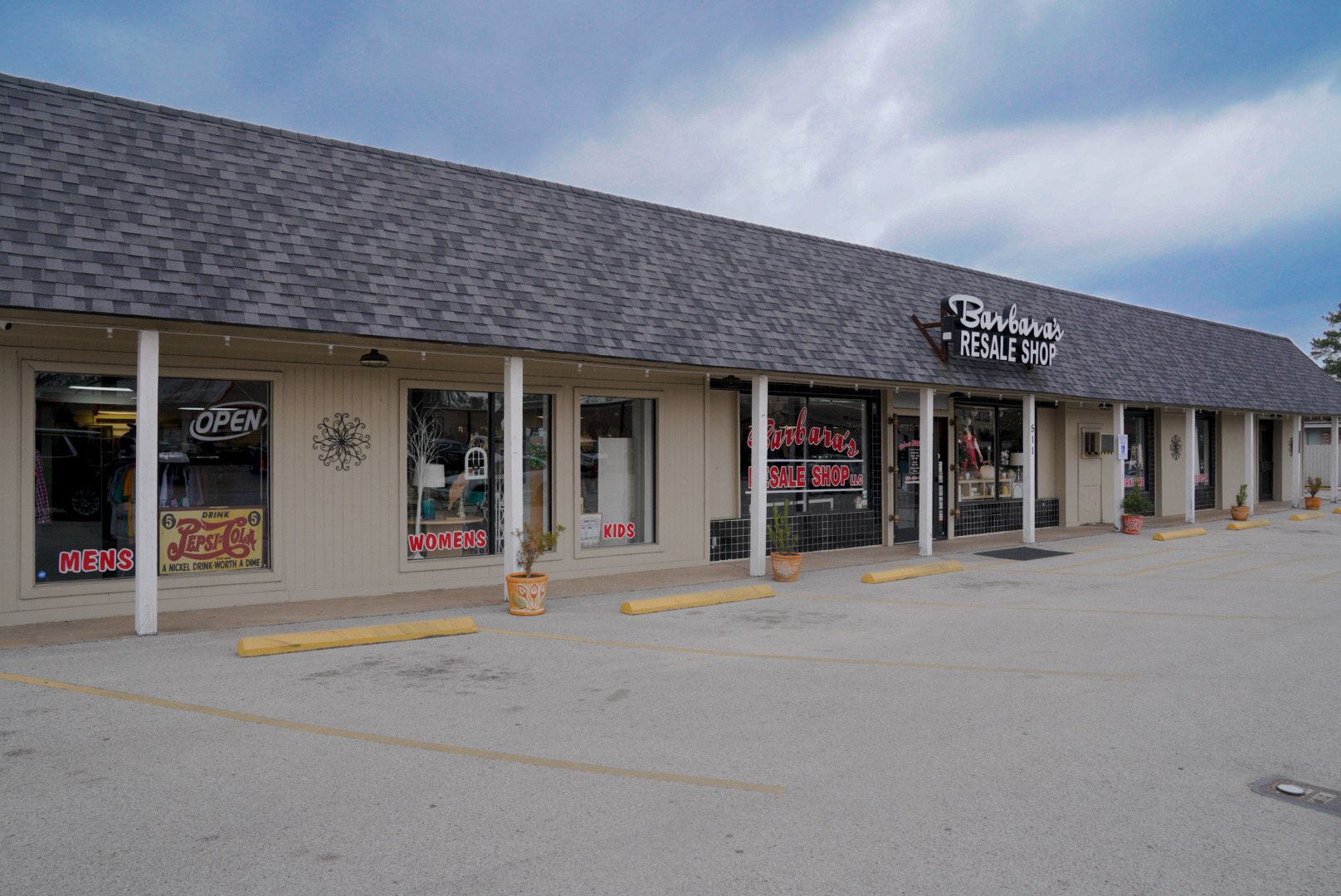 Consignment Shop near Conroe, TX - Barbara's Resale Shop LLC