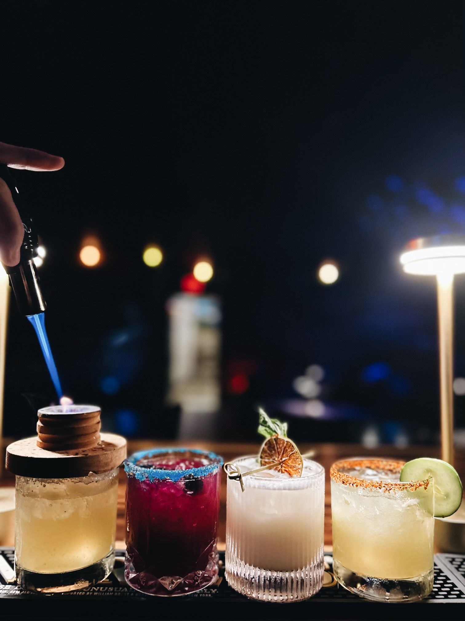 Surf Bar Waikiki, the best Bar & Lounge in Hawaii