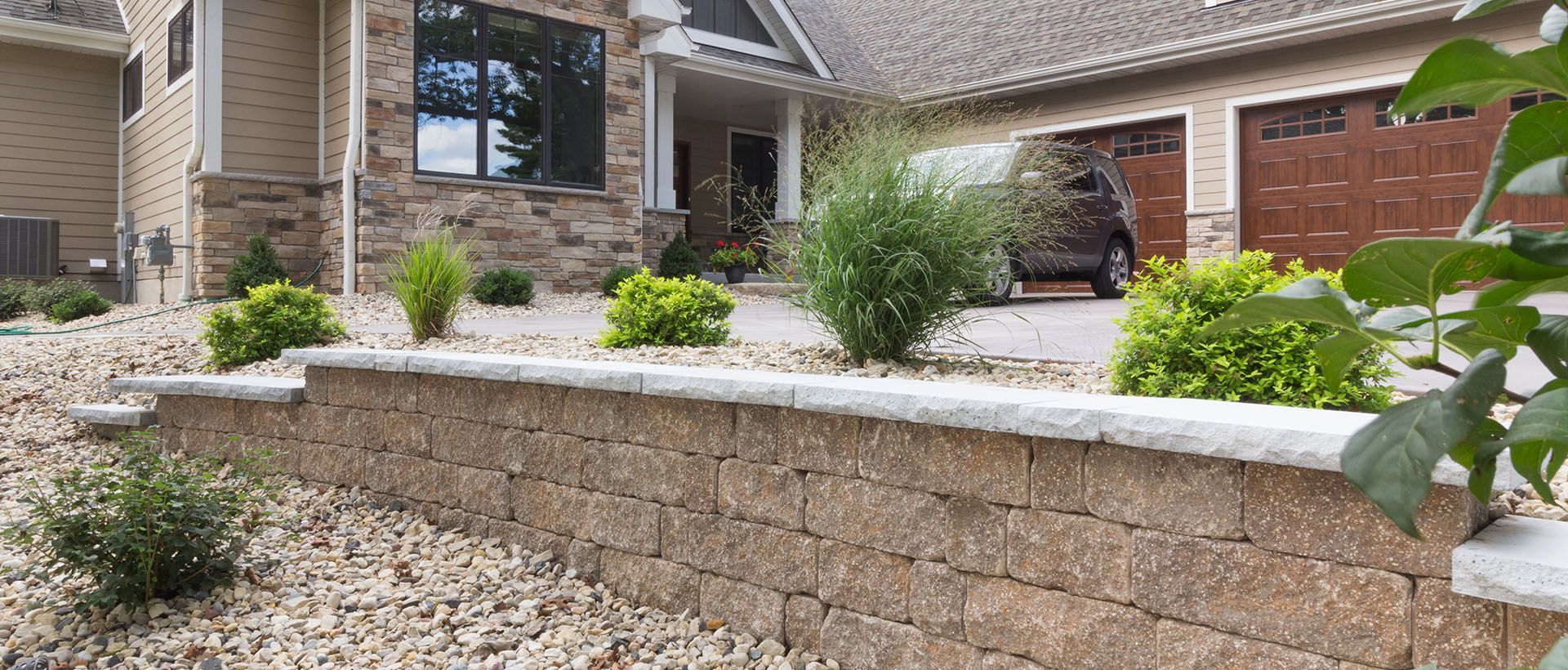 Retaining wall supplier near St. Louis, MO | Lemay Concrete Block Co