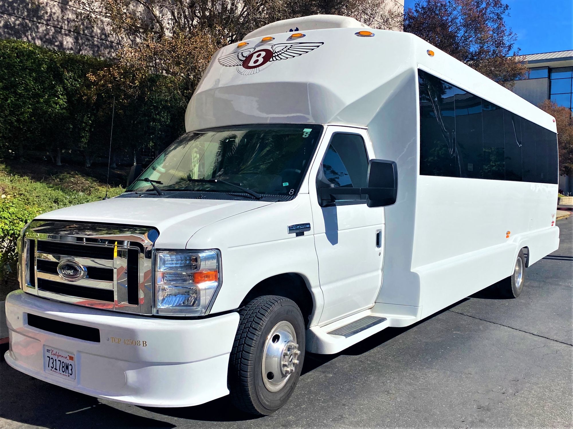 Luxury Limousine Service in San Diego | Southwest Limousines