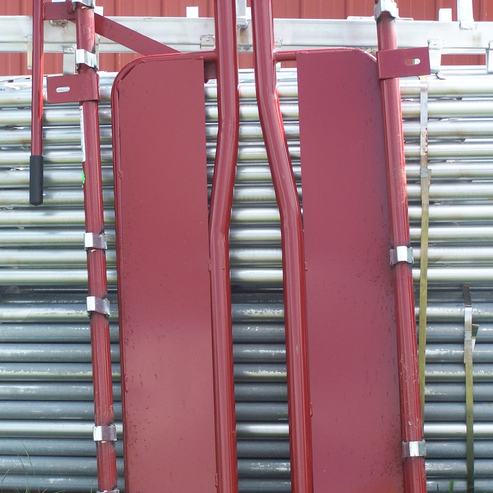 F&P Livestock Equipment - Coral Panels