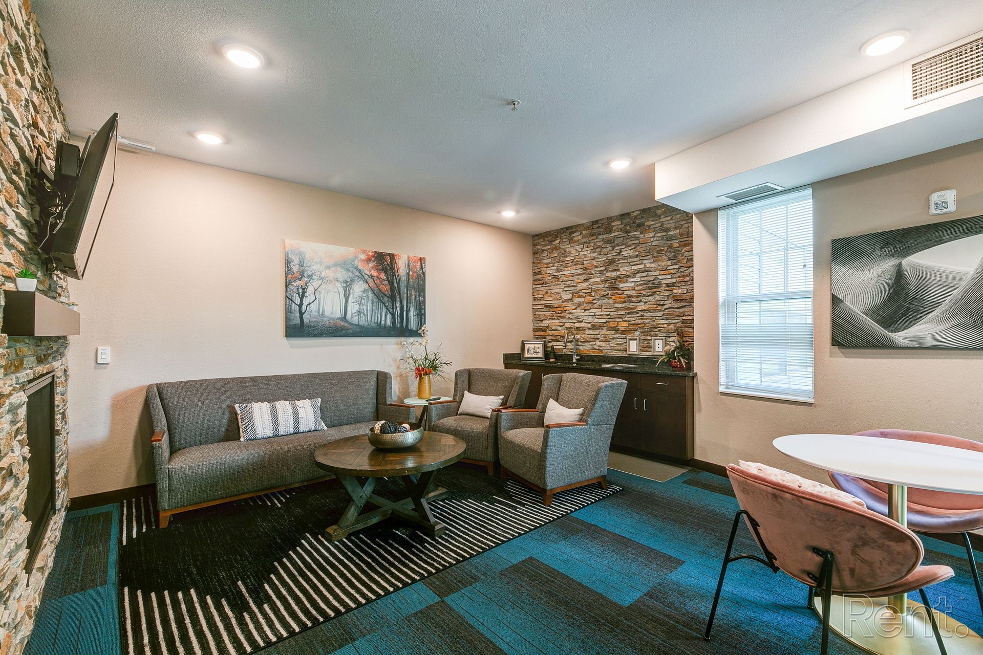 Capital View Apartments | Apartments in Saint Paul, MN