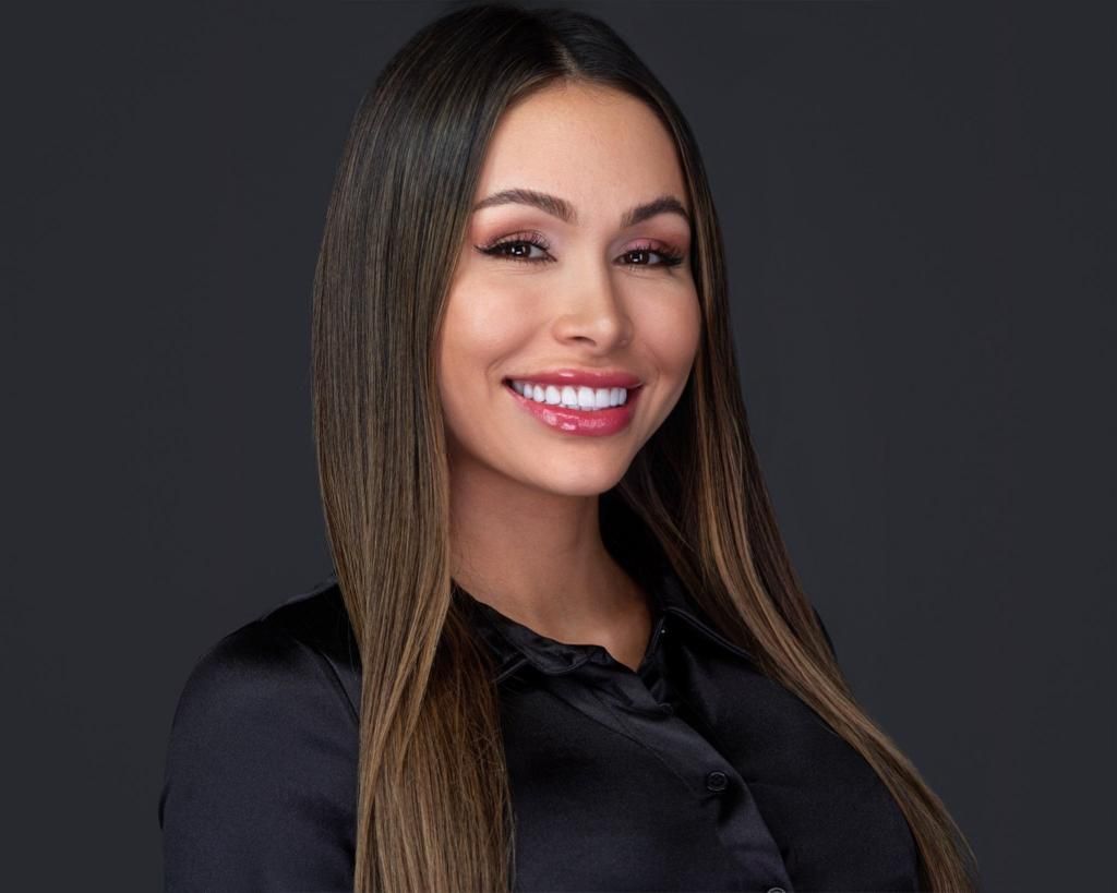 Real Estate Agent in Miami, FL | Carolina Castaño