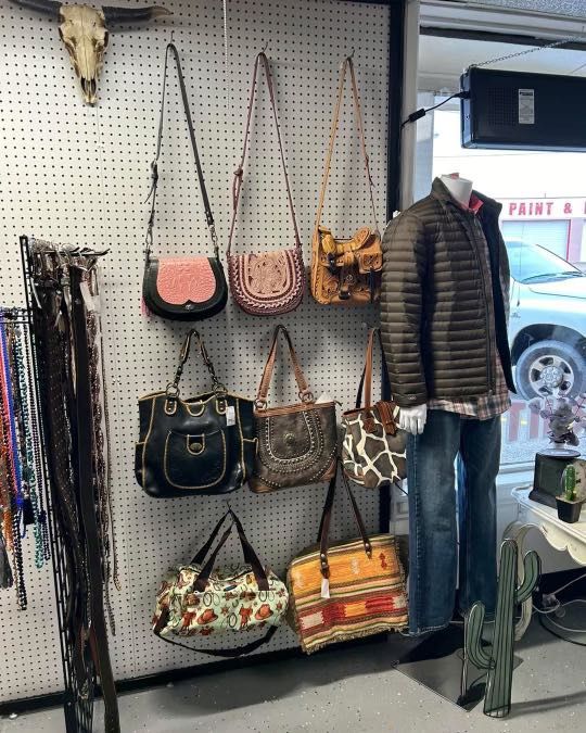 Consignment Shop near Conroe, TX - Barbara's Resale Shop LLC