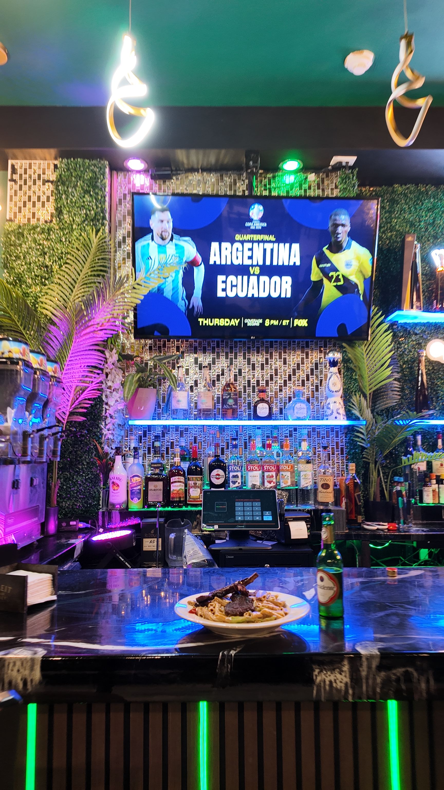 Guyanese-Chinese Restaurant, Bar & Lounge in Baldwin, NY - Palm Island ...