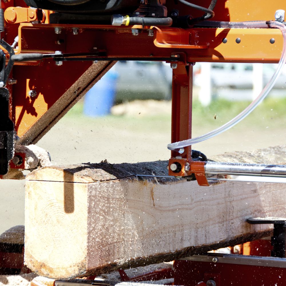 Family Owned and Operated Davie Ashley Sawmill located in Elora, TN