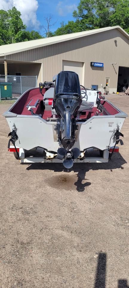 Highway 3 Marine | 2006 Bayliner 215